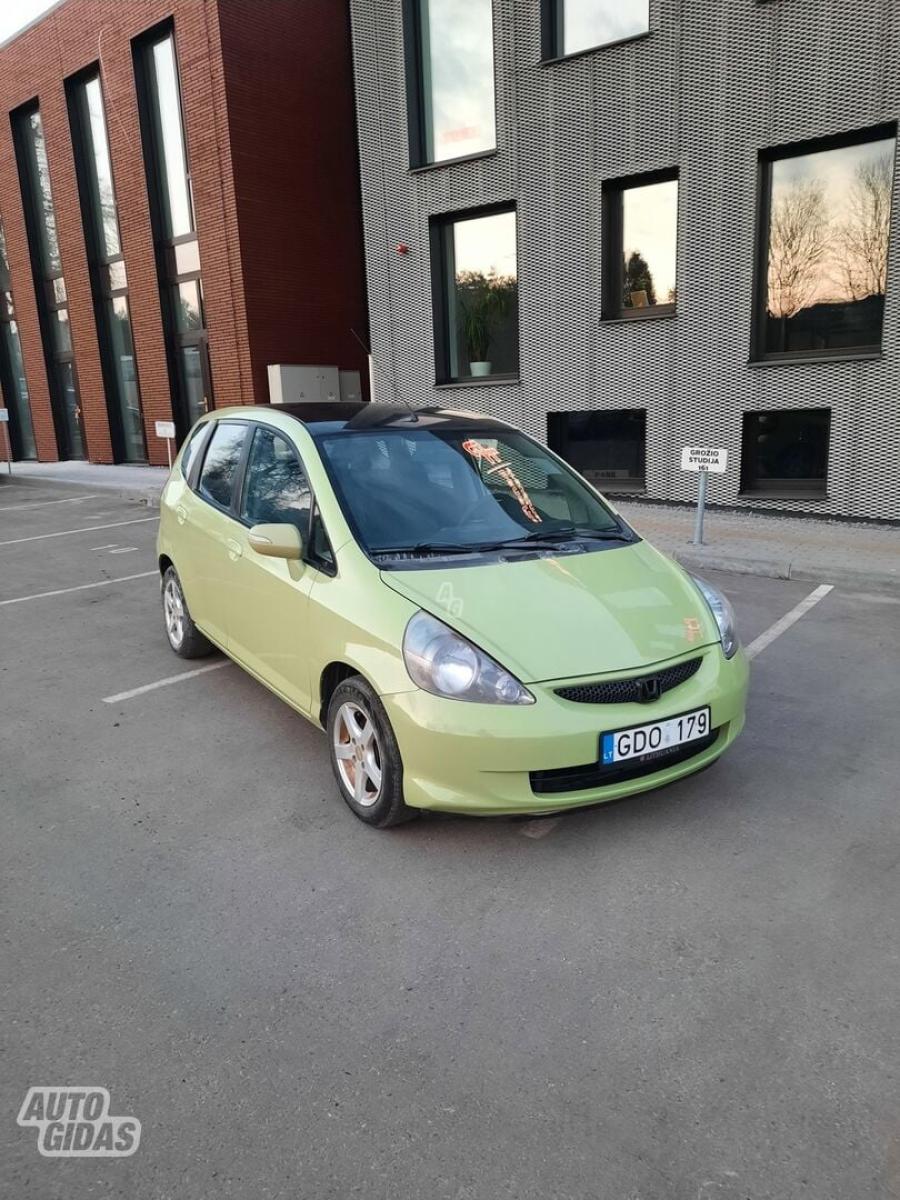 Honda Jazz 2006 Viļņa, ar dzinēja tilpumu 1.30 L un nobraukumu 175 tūkst. km par 1650 €, foto 17 vietnē AUTOMOTO.COM.LV