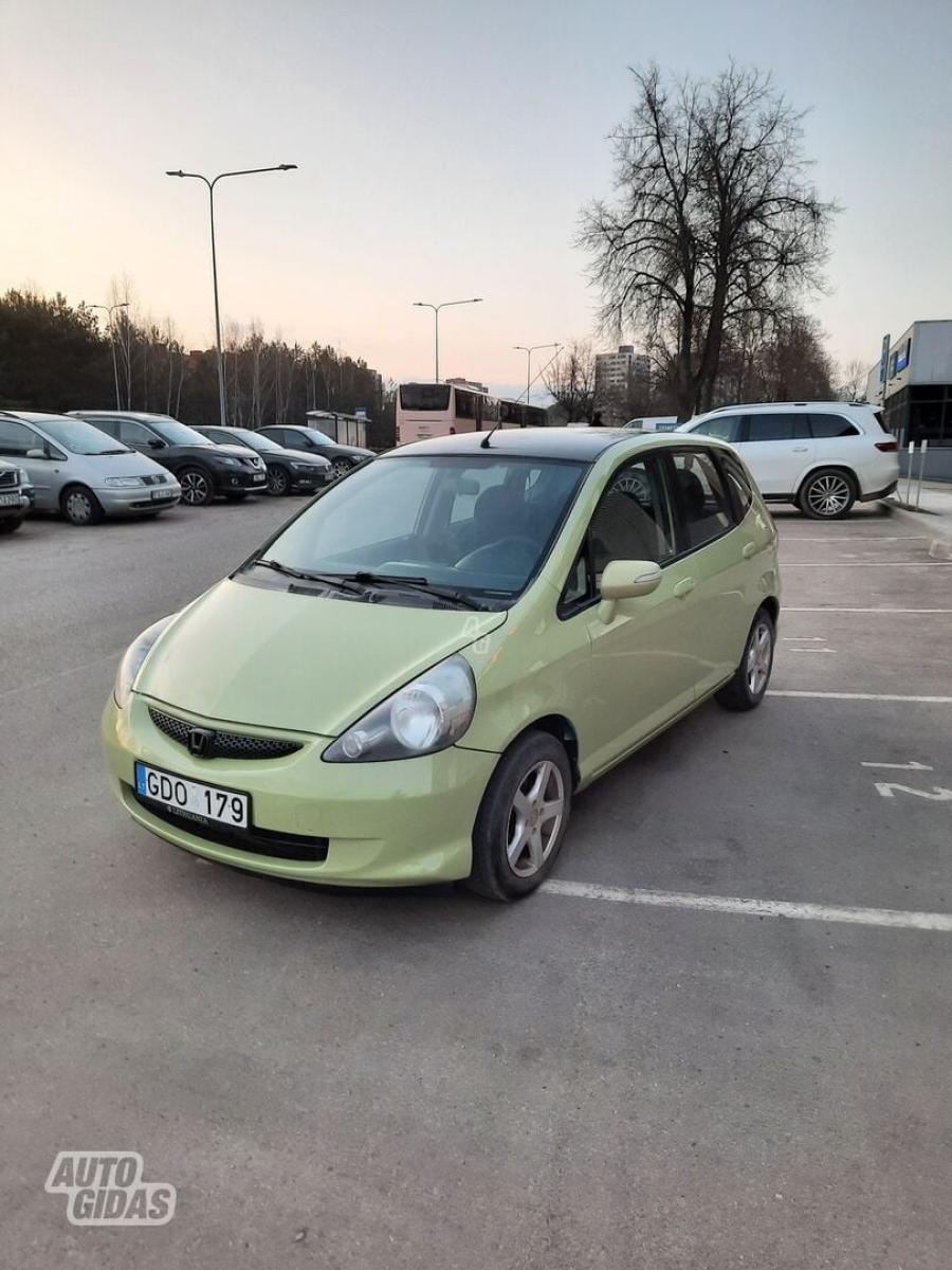 Honda Jazz 2006 Viļņa, ar dzinēja tilpumu 1.30 L un nobraukumu 175 tūkst. km par 1650 €, foto 19 vietnē AUTOMOTO.COM.LV