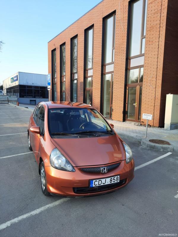 Honda Jazz 2006 in Vilnius, with an engine capacity of 1.37 L and mileage of 122 thousand km for 2500 €, photo 1 on AUTOMOTO.COM.LV