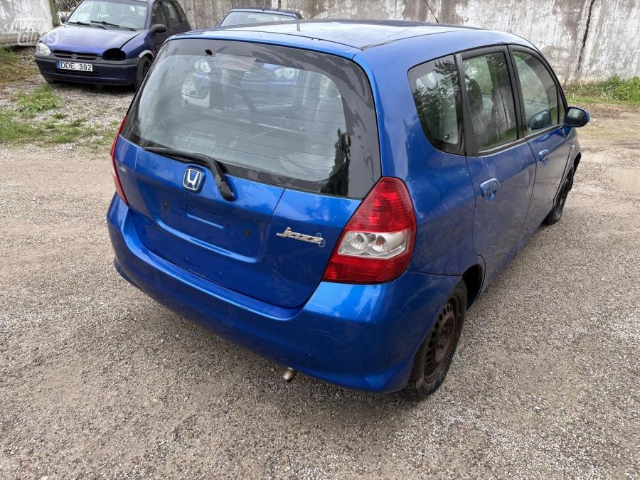 Honda Jazz 2006 Joniškis, ar dzinēja tilpumu 1.30 L un nobraukumu 254 tūkst. km par 250 €, foto 3 vietnē AUTOMOTO.COM.LV