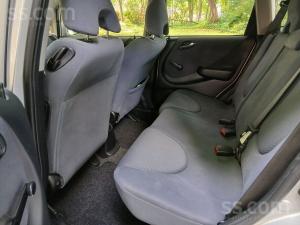 Honda Jazz 2006 in Riga, with an engine capacity of 1.40 L and mileage of 217 thousand km for 2200 €, photo 12 on AUTOMOTO.COM.LV