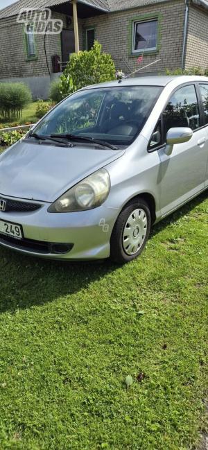Honda Jazz 2006 in Radviliskis, with an engine capacity of 1.30 L and mileage of 250 thousand km for 1000 €, photo 4 on AUTOMOTO.COM.LV