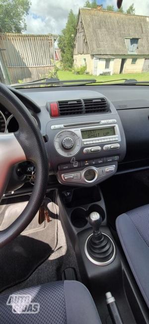 Honda Jazz 2006 in Radviliskis, with an engine capacity of 1.30 L and mileage of 250 thousand km for 1000 €, photo 8 on AUTOMOTO.COM.LV