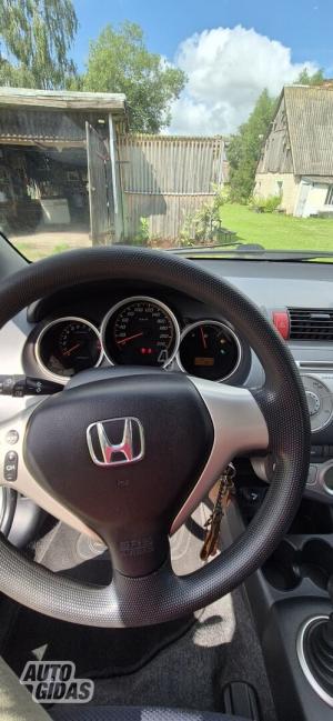 Honda Jazz 2006 in Radviliskis, with an engine capacity of 1.30 L and mileage of 250 thousand km for 1000 €, photo 9 on AUTOMOTO.COM.LV