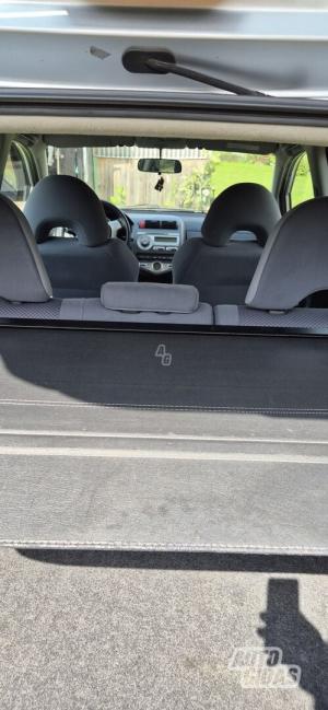 Honda Jazz 2006 in Radviliskis, with an engine capacity of 1.30 L and mileage of 250 thousand km for 1000 €, photo 11 on AUTOMOTO.COM.LV