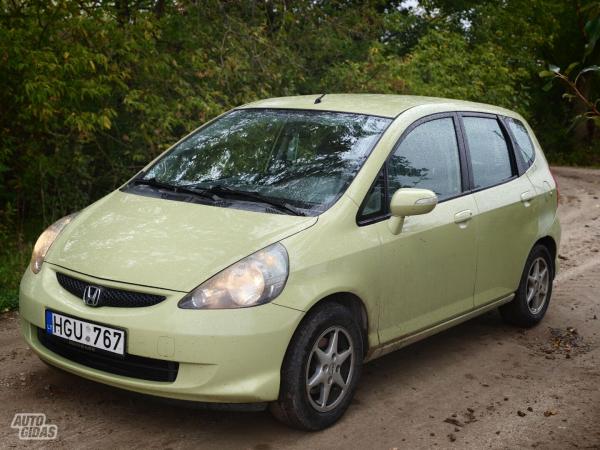 Хонда Джаз 2006 в Вильнюс на AUTOMOTO.COM.LV Хонда Джаз 2006 в Вильнюс, объемом двигателя 1.40 л и пробегом 202 тыс. км за 1600 €, фото 4 на AUTOMOTO.COM.LV