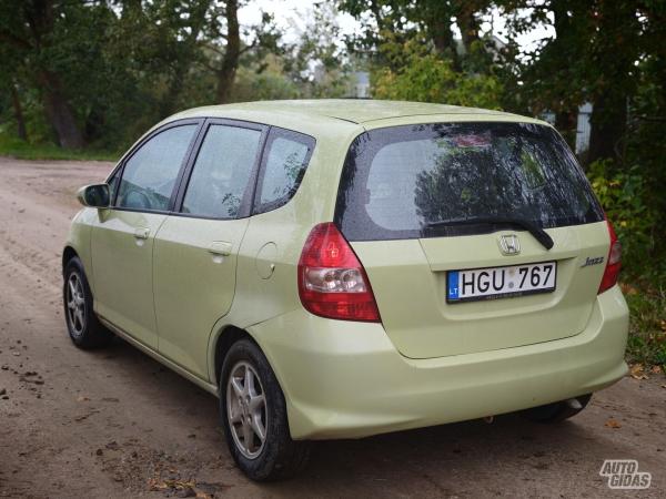 Хонда Джаз 2006 в Вильнюс на AUTOMOTO.COM.LV Хонда Джаз 2006 в Вильнюс, объемом двигателя 1.40 л и пробегом 202 тыс. км за 1600 €, фото 11 на AUTOMOTO.COM.LV