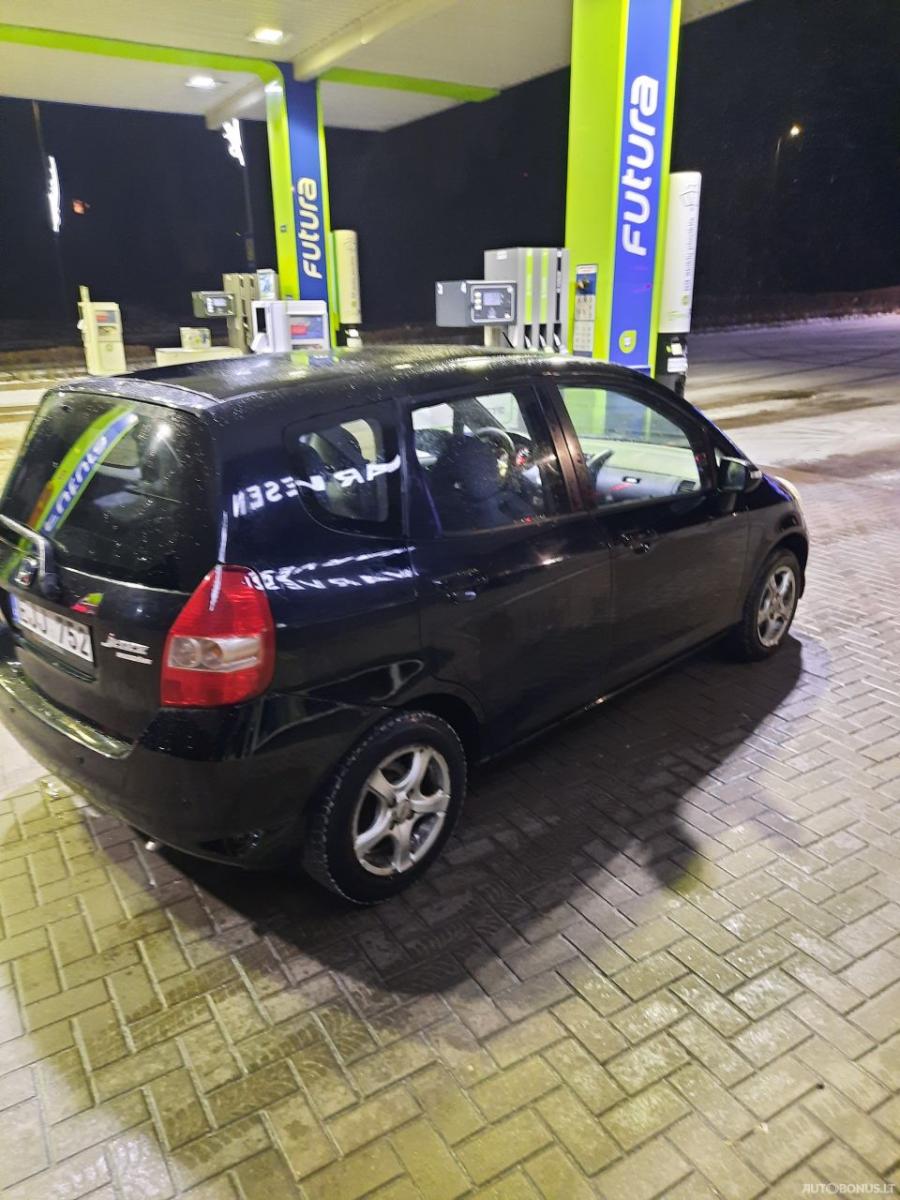 Honda Jazz 2007 Viļņa, ar dzinēja tilpumu 1.25 L un nobraukumu 126 tūkst. km par 2400 €, foto 2 vietnē AUTOMOTO.COM.LV