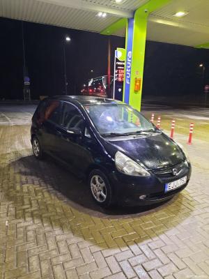 Honda Jazz 2007 Viļņa, ar dzinēja tilpumu 1.25 L un nobraukumu 126 tūkst. km par 2400 €, foto 5 vietnē AUTOMOTO.COM.LV