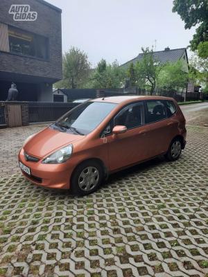 Honda Jazz 2007 Viļņa, ar dzinēja tilpumu 1.30 L un nobraukumu 144 tūkst. km par 2400 €, foto 3 vietnē AUTOMOTO.COM.LV