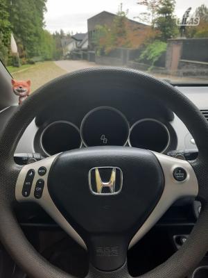 Honda Jazz 2007 Viļņa, ar dzinēja tilpumu 1.30 L un nobraukumu 144 tūkst. km par 2400 €, foto 19 vietnē AUTOMOTO.COM.LV