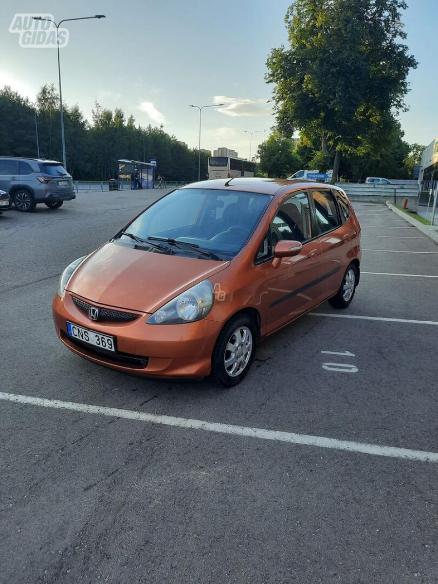 Honda Jazz 2007 in Vilnius, with an engine capacity of 1.30 L and mileage of 289 thousand km for 2400 €, photo 1 on AUTOMOTO.COM.LV