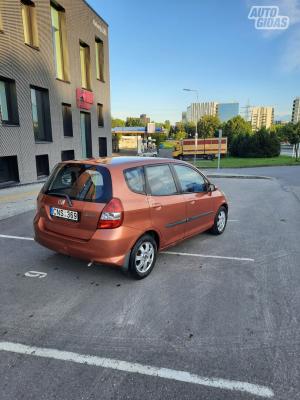 Honda Jazz 2007 in Vilnius, with an engine capacity of 1.30 L and mileage of 289 thousand km for 2400 €, photo 8 on AUTOMOTO.COM.LV