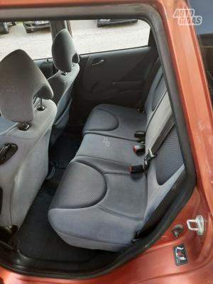 Honda Jazz 2007 in Vilnius, with an engine capacity of 1.30 L and mileage of 289 thousand km for 2400 €, photo 12 on AUTOMOTO.COM.LV