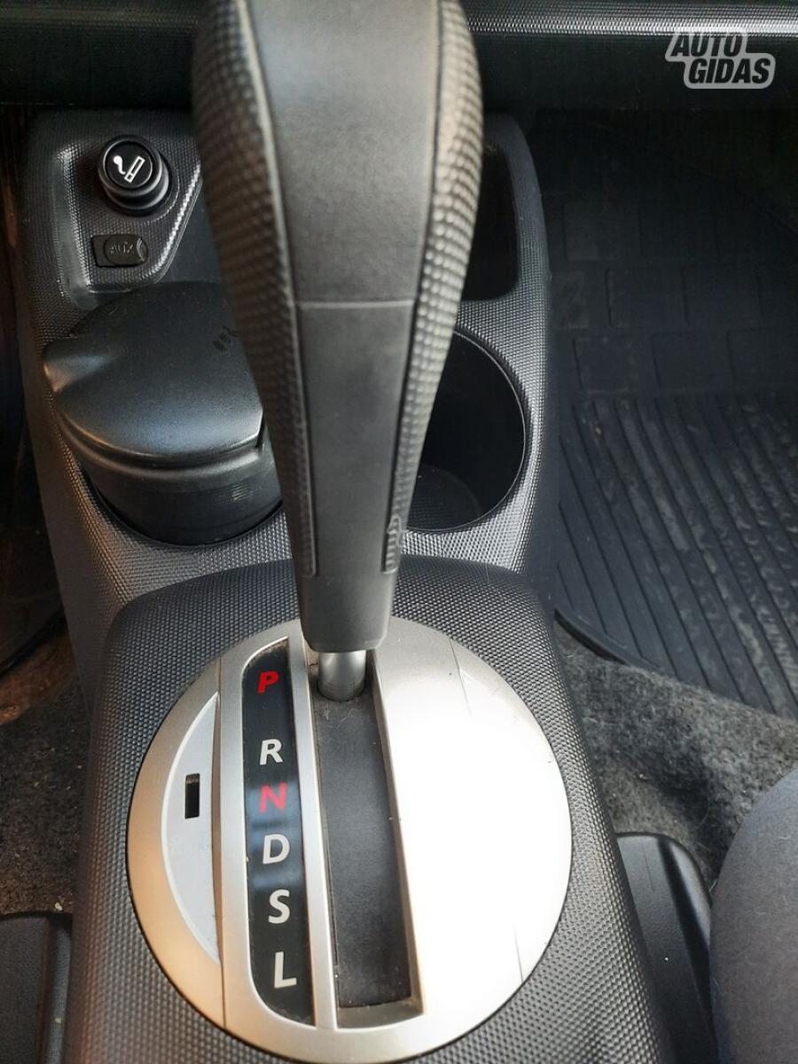 Honda Jazz 2007 in Vilnius, with an engine capacity of 1.30 L and mileage of 289 thousand km for 2400 €, photo 15 on AUTOMOTO.COM.LV