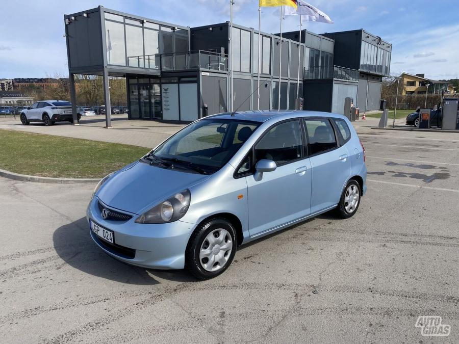 Honda Jazz 2008 in Vilnius, with an engine capacity of 1.30 L and mileage of 150 thousand km for 990 €, photo 1 on AUTOMOTO.COM.LV