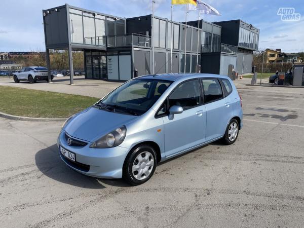 Honda Jazz 2008 in Vilnius, with an engine capacity of 1.30 L and mileage of 150 thousand km for 990 €, photo 1 on AUTOMOTO.COM.LV