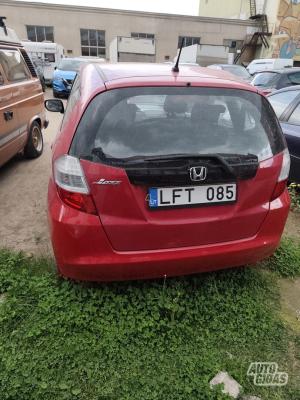 Honda Jazz 2009 Viļņa, ar dzinēja tilpumu 1.30 L un nobraukumu 174 tūkst. km par 2700 €, foto 3 vietnē AUTOMOTO.COM.LV