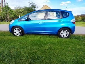 Honda Jazz 2009 in Vilnius, with an engine capacity of 1.30 L and mileage of 263 thousand km for 1900 €, photo 3 on AUTOMOTO.COM.LV