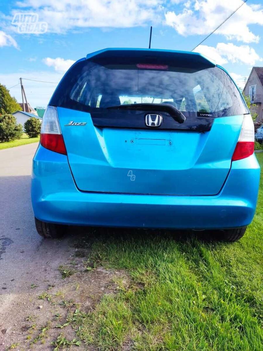 Honda Jazz 2009 in Vilnius, with an engine capacity of 1.30 L and mileage of 263 thousand km for 1900 €, photo 5 on AUTOMOTO.COM.LV
