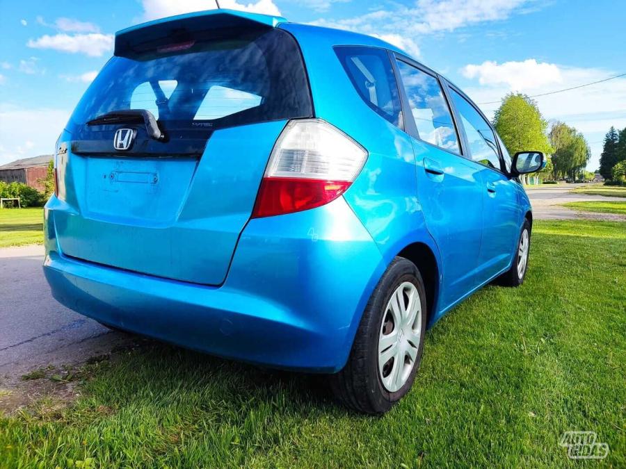 Honda Jazz 2009 in Vilnius, with an engine capacity of 1.30 L and mileage of 263 thousand km for 1900 €, photo 6 on AUTOMOTO.COM.LV