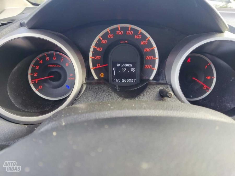 Honda Jazz 2009 in Vilnius, with an engine capacity of 1.30 L and mileage of 263 thousand km for 1900 €, photo 14 on AUTOMOTO.COM.LV