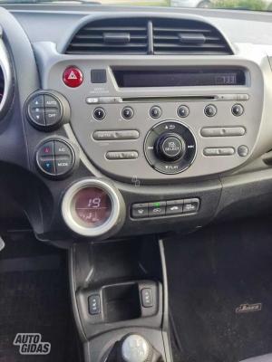 Honda Jazz 2009 in Vilnius, with an engine capacity of 1.30 L and mileage of 263 thousand km for 1900 €, photo 16 on AUTOMOTO.COM.LV
