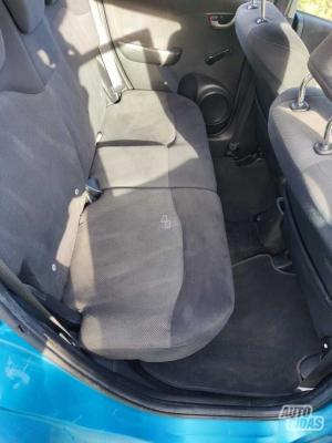 Honda Jazz 2009 in Vilnius, with an engine capacity of 1.30 L and mileage of 263 thousand km for 1900 €, photo 18 on AUTOMOTO.COM.LV