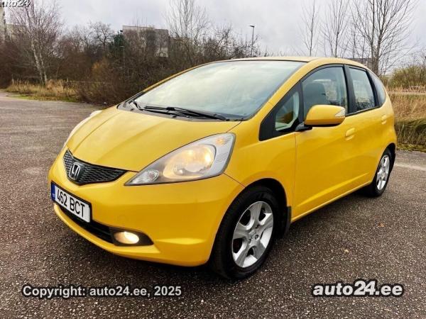 Honda Jazz 2010 Tallina, ar dzinēja tilpumu 1.30 L un nobraukumu 199 tūkst. km par 2990 €, foto 1 vietnē AUTOMOTO.COM.LV