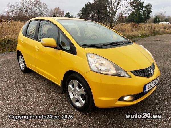 Honda Jazz 2010 Tallina, ar dzinēja tilpumu 1.30 L un nobraukumu 199 tūkst. km par 2990 €, foto 2 vietnē AUTOMOTO.COM.LV