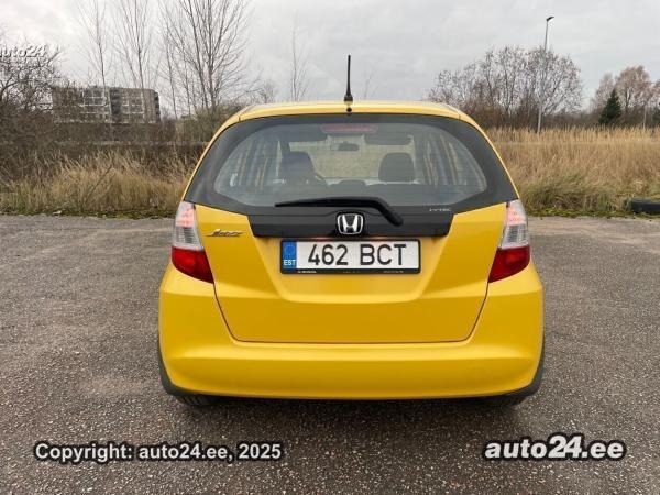 Honda Jazz 2010 Tallina, ar dzinēja tilpumu 1.30 L un nobraukumu 199 tūkst. km par 2990 €, foto 6 vietnē AUTOMOTO.COM.LV