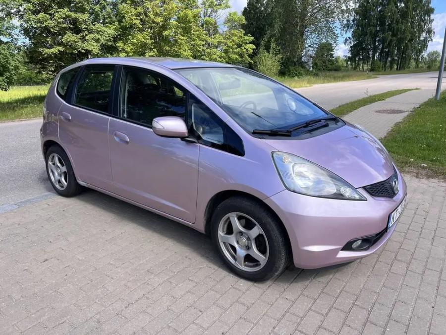 Honda Jazz 2010 Rīga, ar dzinēja tilpumu 1.40 L un nobraukumu 123 tūkst. km par 1700 €, foto 4 vietnē AUTOMOTO.COM.LV