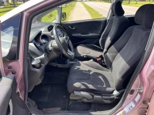 Honda Jazz 2010 Rīga, ar dzinēja tilpumu 1.40 L un nobraukumu 123 tūkst. km par 1700 €, foto 9 vietnē AUTOMOTO.COM.LV