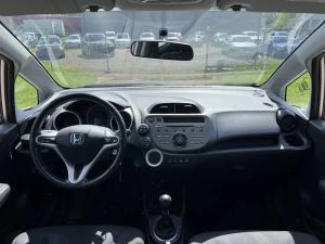Honda Jazz 2010 Rīga, ar dzinēja tilpumu 1.40 L un nobraukumu 123 tūkst. km par 1700 €, foto 13 vietnē AUTOMOTO.COM.LV