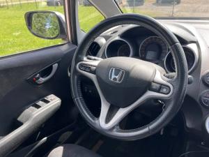 Honda Jazz 2010 Rīga, ar dzinēja tilpumu 1.40 L un nobraukumu 123 tūkst. km par 1700 €, foto 14 vietnē AUTOMOTO.COM.LV