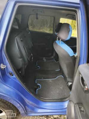 Honda Jazz 2011 in Vilnius, with an engine capacity of 1.40 L and mileage of 184 thousand km for 4800 €, photo 19 on AUTOMOTO.COM.LV