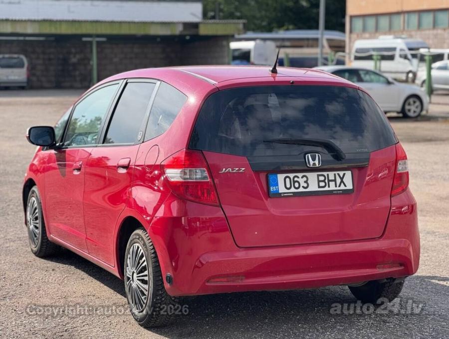 Honda Jazz 2012 Narva, ar dzinēja tilpumu 1.30 L un nobraukumu 210 tūkst. km par 1400 €, foto 4 vietnē AUTOMOTO.COM.LV
