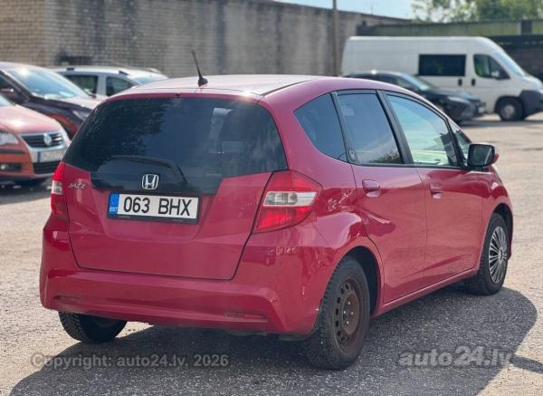 Honda Jazz 2012 Narva, ar dzinēja tilpumu 1.30 L un nobraukumu 210 tūkst. km par 1400 €, foto 5 vietnē AUTOMOTO.COM.LV