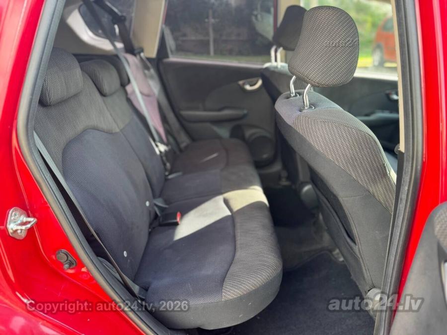 Honda Jazz 2012 Narva, ar dzinēja tilpumu 1.30 L un nobraukumu 210 tūkst. km par 990 €, foto 8 vietnē AUTOMOTO.COM.LV