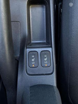 Honda Jazz 2016 in Vilnius, with an engine capacity of 1.32 L and mileage of 180 thousand km for 10999 €, photo 19 on AUTOMOTO.COM.LV