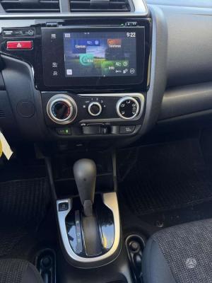 Honda Jazz 2016 in Vilnius, with an engine capacity of 1.32 L and mileage of 180 thousand km for 10999 €, photo 21 on AUTOMOTO.COM.LV