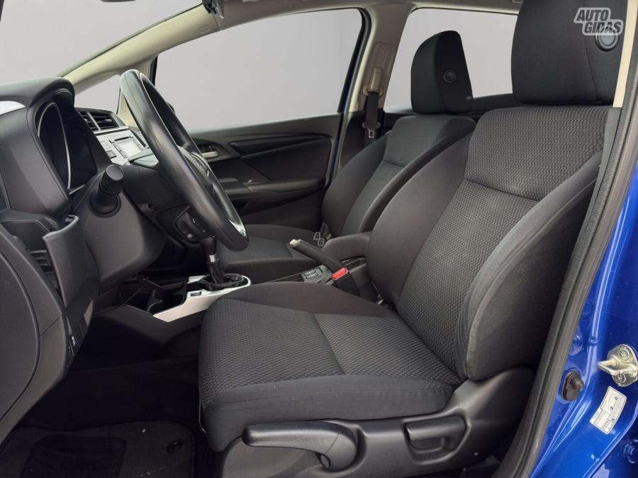 Honda Jazz 2018 in Kaunas, with an engine capacity of 1.30 L and mileage of 47 thousand km for 10499 €, photo 12 on AUTOMOTO.COM.LV