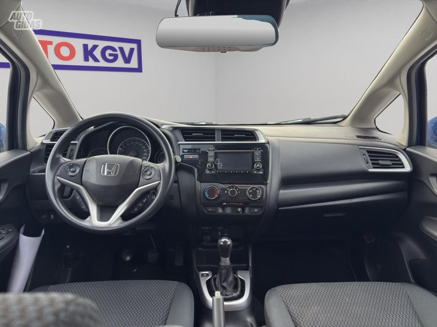 Honda Jazz 2018 in Kaunas, with an engine capacity of 1.30 L and mileage of 47 thousand km for 10499 €, photo 11 on AUTOMOTO.COM.LV