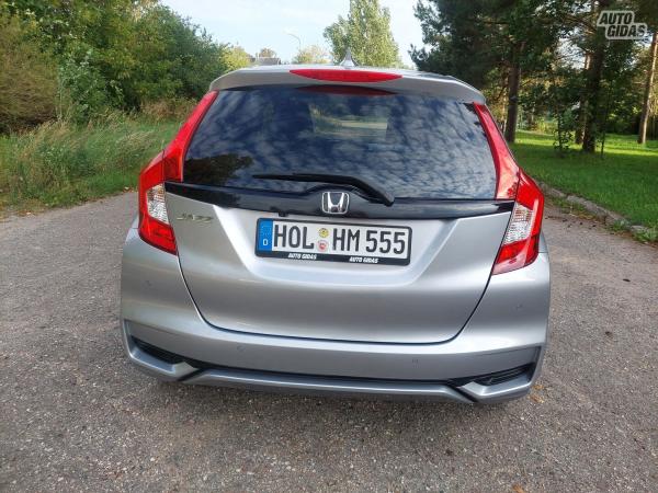 Honda Jazz 2018 in Radviliskis on AUTOMOTO.COM.LV Honda Jazz 2018 in Radviliskis, with an engine capacity of 1.30 L and mileage of 141 thousand km for 9750 €, photo 5 on AUTOMOTO.COM.LV