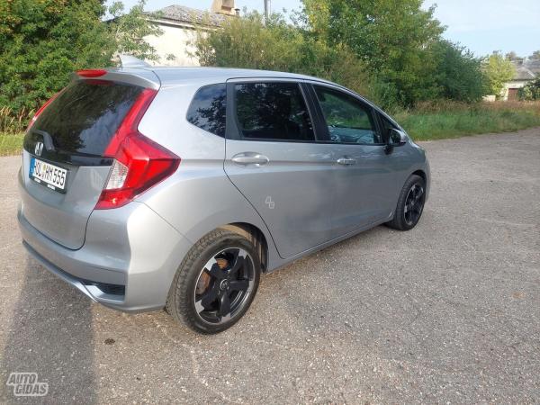 Honda Jazz 2018 in Radviliskis on AUTOMOTO.COM.LV Honda Jazz 2018 in Radviliskis, with an engine capacity of 1.30 L and mileage of 141 thousand km for 9750 €, photo 8 on AUTOMOTO.COM.LV