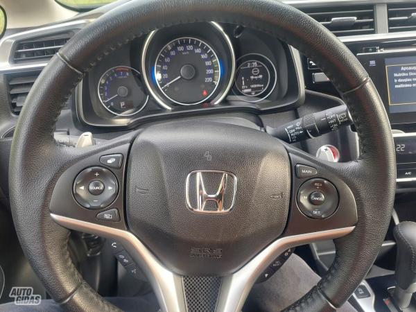 Honda Jazz 2018 in Radviliskis on AUTOMOTO.COM.LV Honda Jazz 2018 in Radviliskis, with an engine capacity of 1.30 L and mileage of 141 thousand km for 9750 €, photo 11 on AUTOMOTO.COM.LV