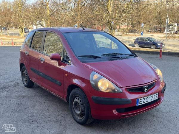 Honda Jazz 2023 in Vilnius, with an engine capacity of 1.30 L and mileage of 300 thousand km for 700 €, photo 5 on AUTOMOTO.COM.LV