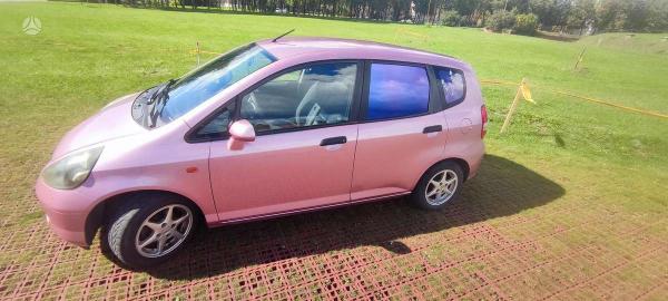 Honda Jazz 2002 in Kaunas, with an engine capacity of 1.34 L and mileage of 223 thousand km for 1990 €, photo 10 on AUTOMOTO.COM.LV