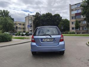 Хонда Джаз 2006 в Вильнюс, объемом двигателя 1.30 л и пробегом 250 тыс. км за 1000 €, фото 7 на AUTOMOTO.COM.LV