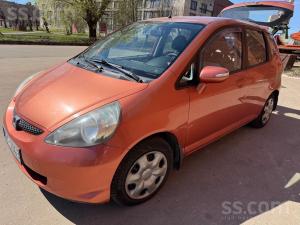 Orange Honda Jazz 2007 in Liepaja, with an engine capacity of 1.30 L and mileage of 143 thousand km for 1100 €, photo  on AUTOMOTO.COM.LV
